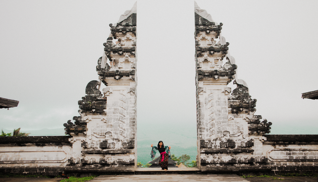 발리 렘푸양 사원 And 띠르따 강가 And 따만 우중 투어